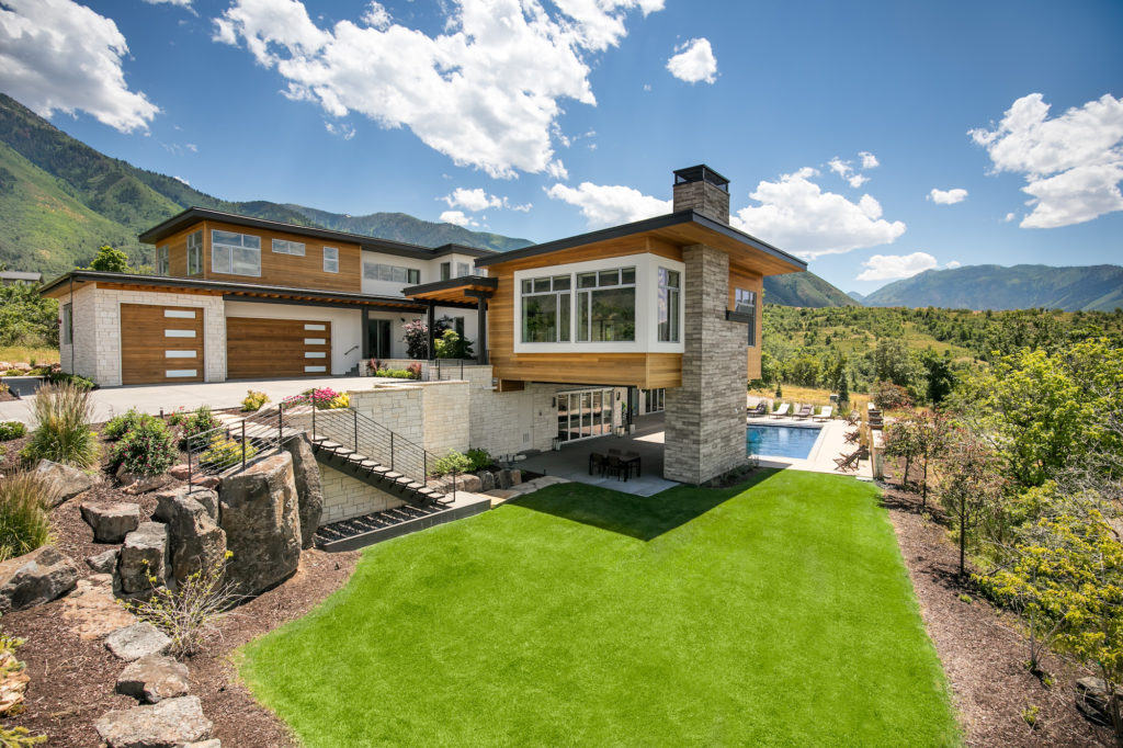 10 Reasons to Buy a Utah Mountain Home - Summit Creek Utah
